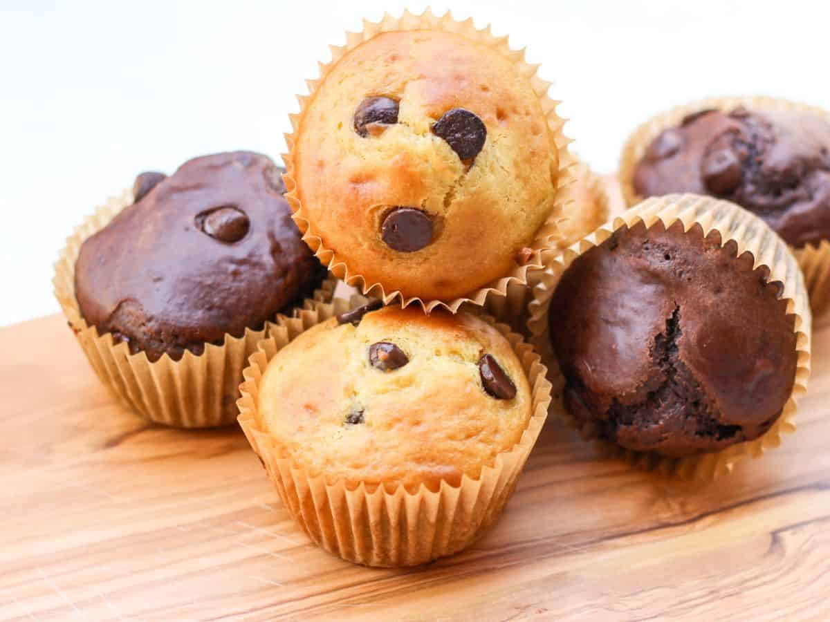 Small Batch Chocolate Chip Muffins (6 Muffins) - Savas Kitchen
